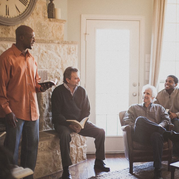 Tips for Facilitating a Group Discussion | Small Groups